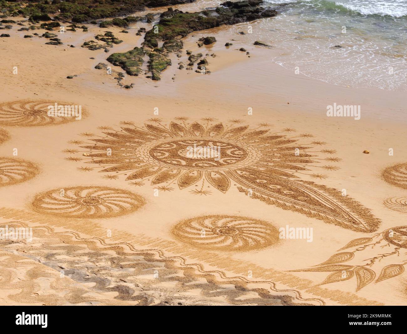 Sand mandala hi-res stock photography and images - Alamy