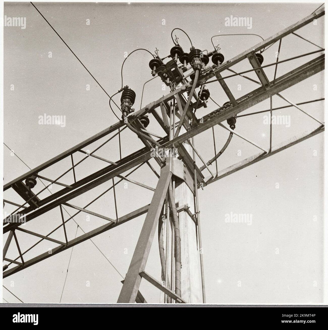 Overhead contact lines hi-res stock photography and images - Alamy