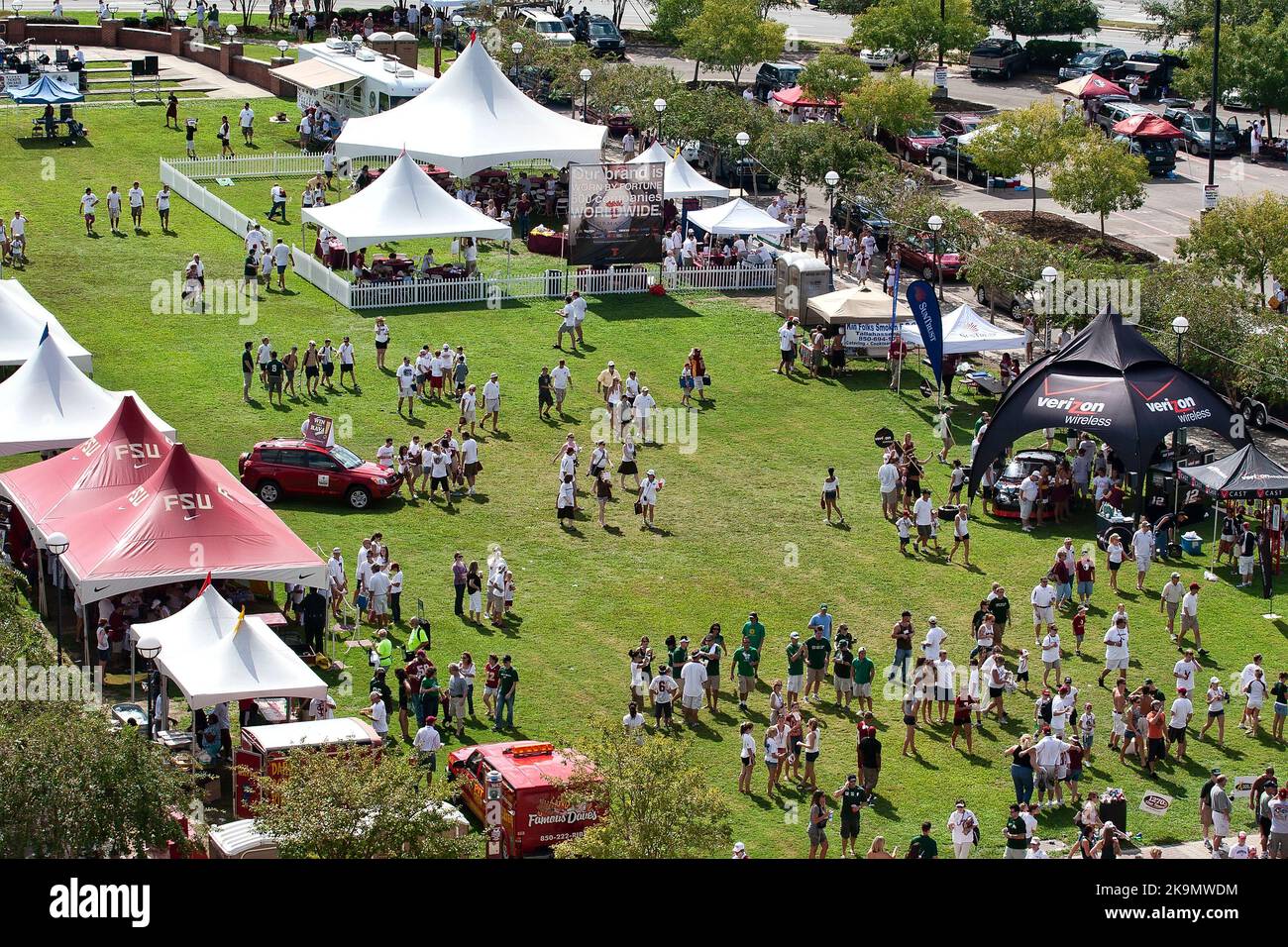 Tailgating football university hi-res stock photography and images - Alamy