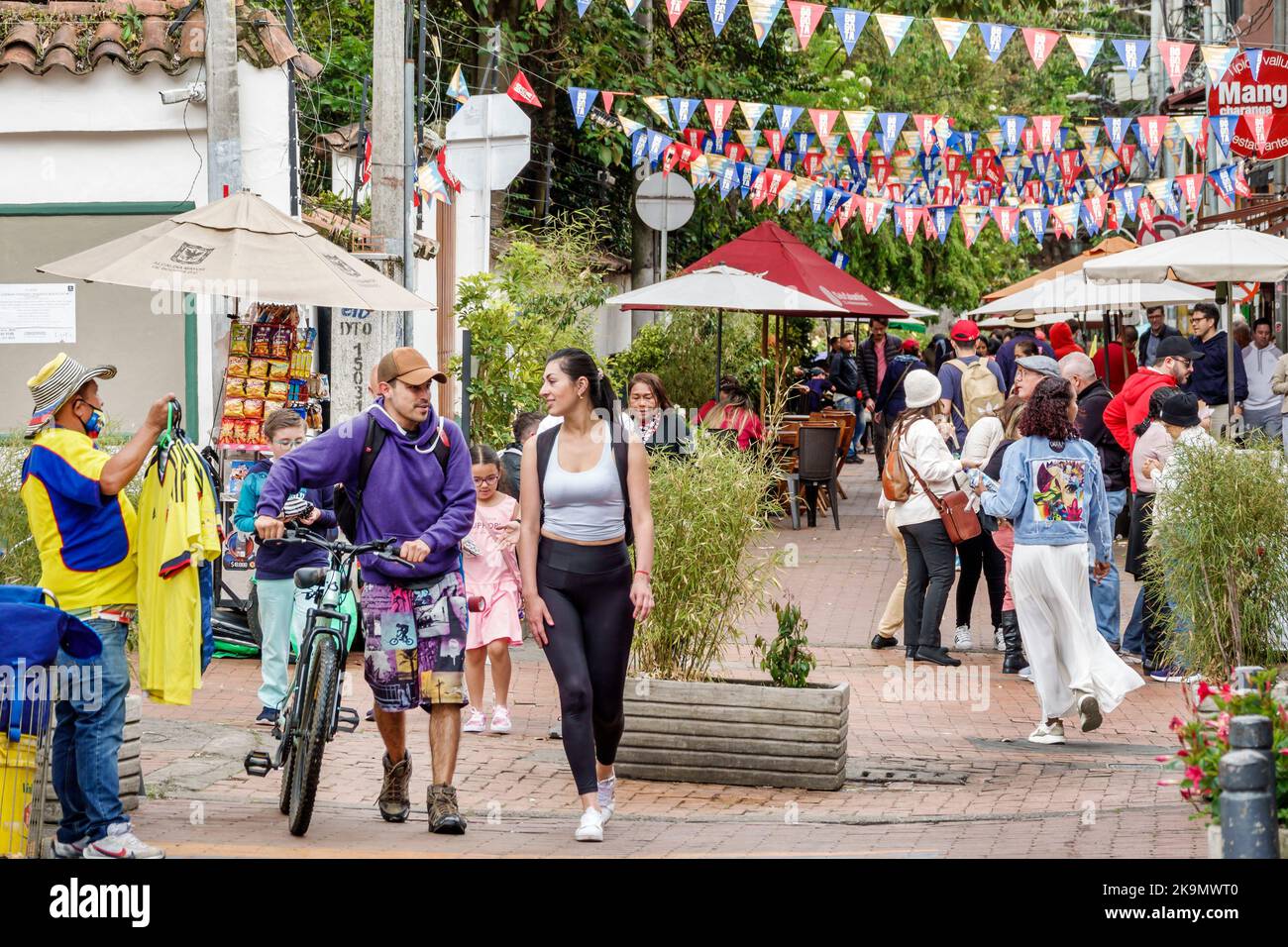 Bogota Colombia,Usaquen Carrera 6a Mercado de Las Pulgas en Usaquen ...