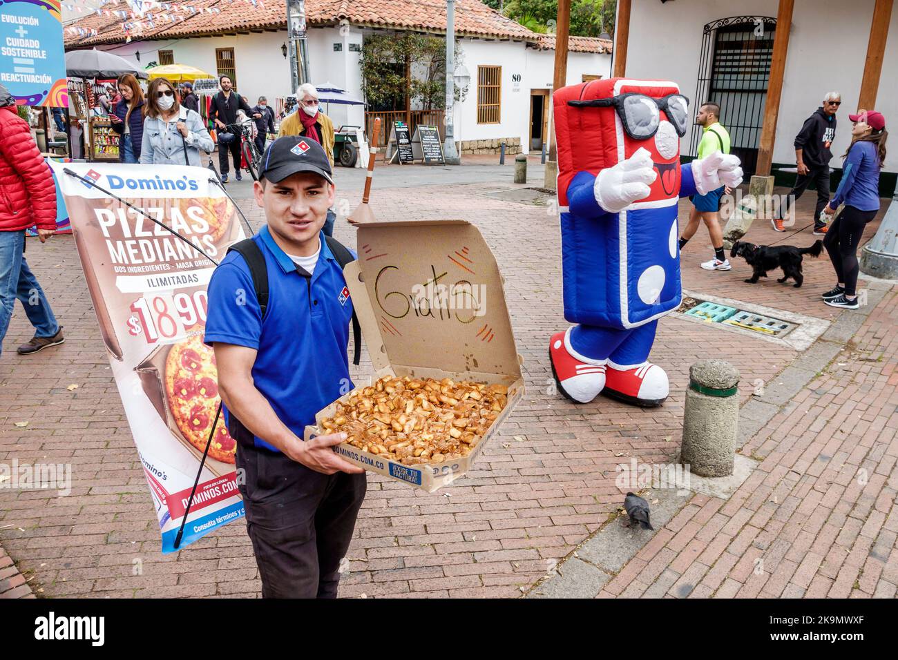 Bogota Colombia,Usaquen Carrera 6a Mercado de Las Pulgas en Usaquen ...