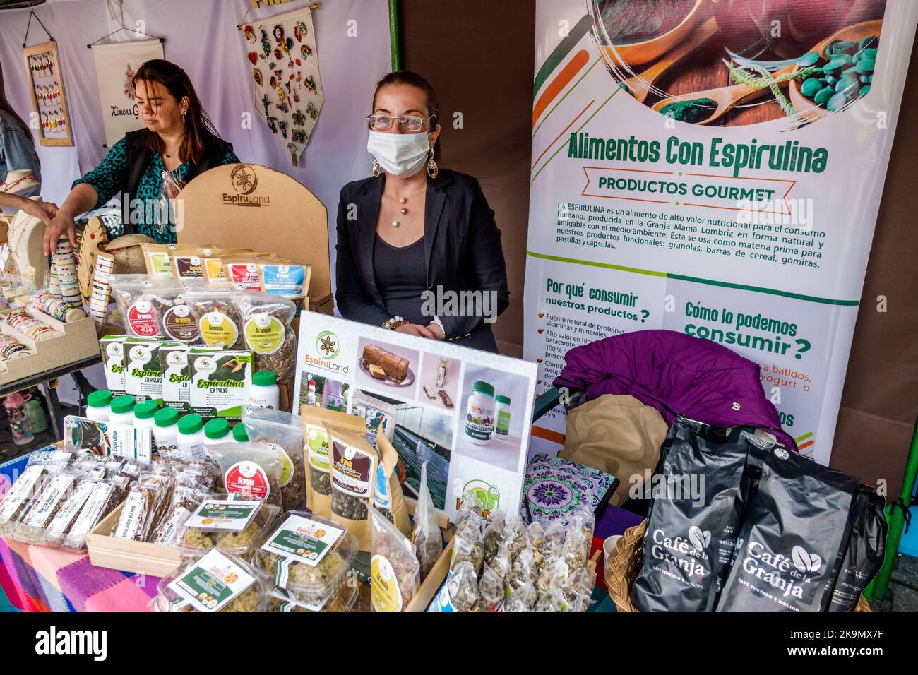 Bogota Colombia,Usaquen Carrera 6a Mercado de Las Pulgas en Usaquen ...