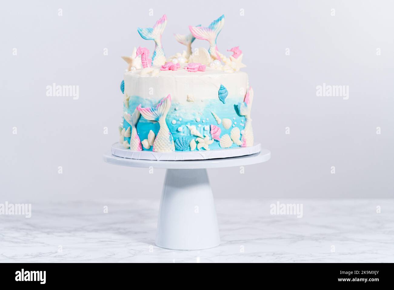 Sea themed cake hi-res stock photography and images - Alamy