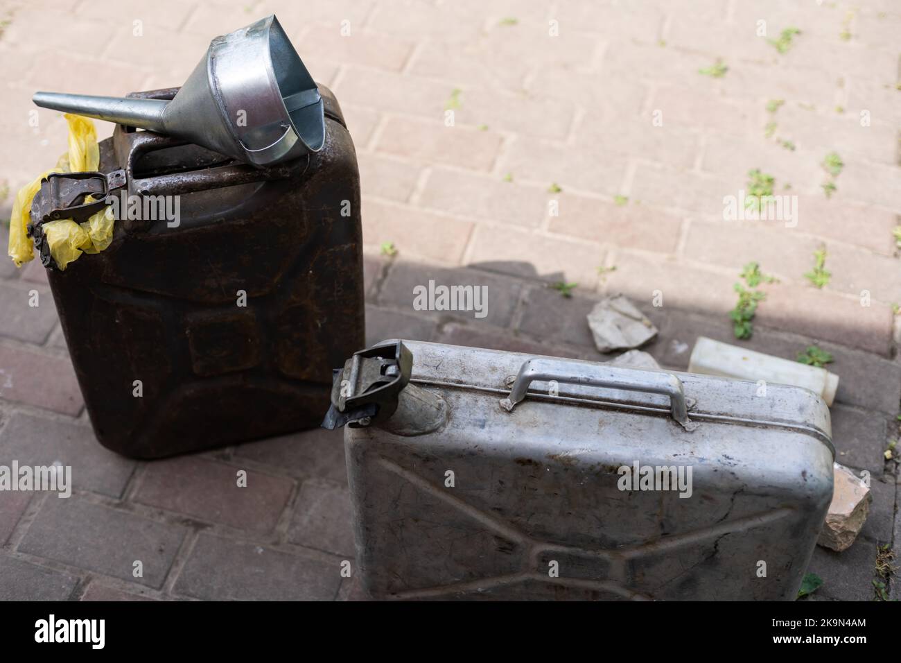 metal diesel jerrycan canister gasoline tank Stock Photo - Alamy