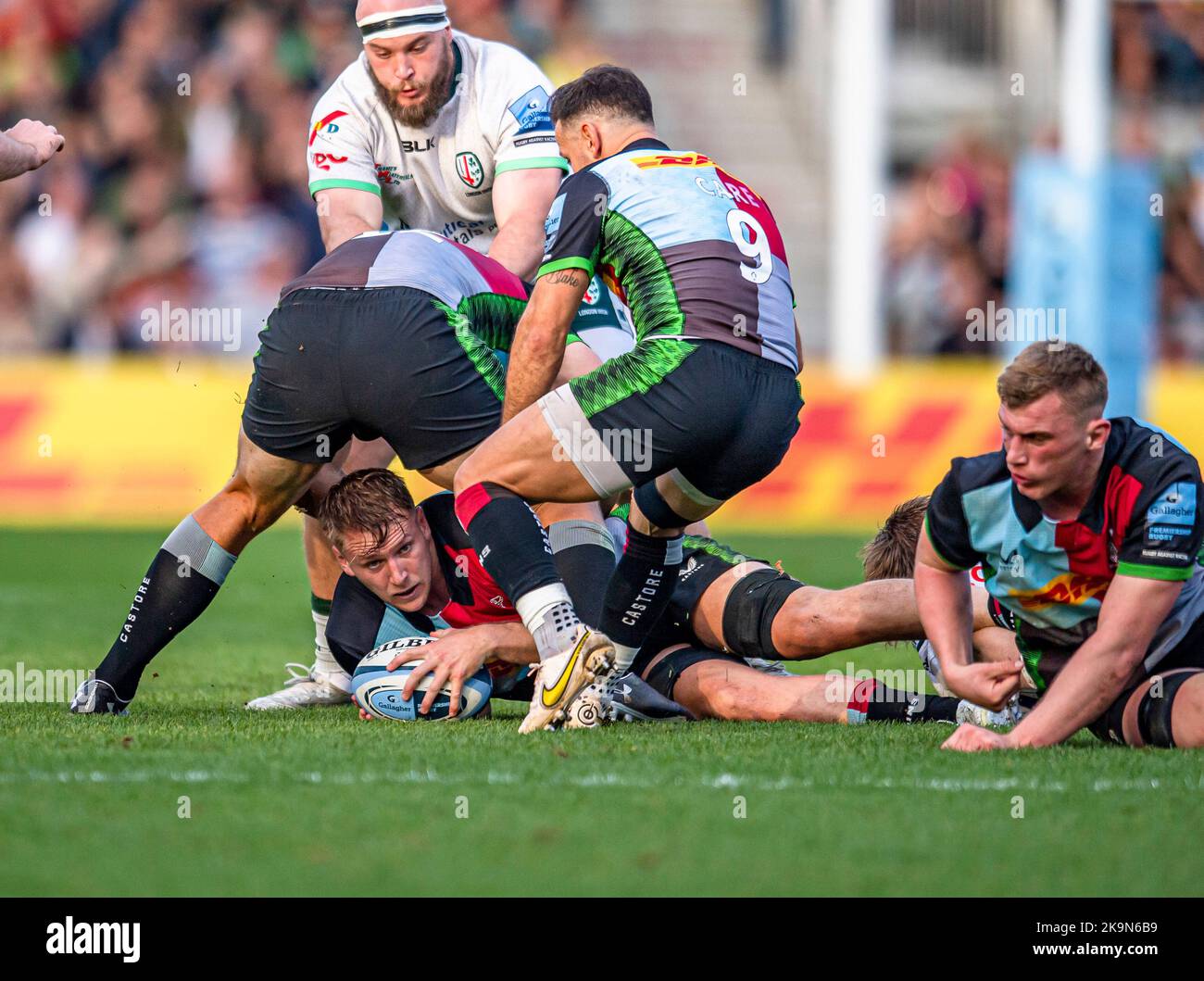 LONDON, UNITED KINGDOM. 29th, Oct 2022. Alex Dombrandt of Harlequins ...