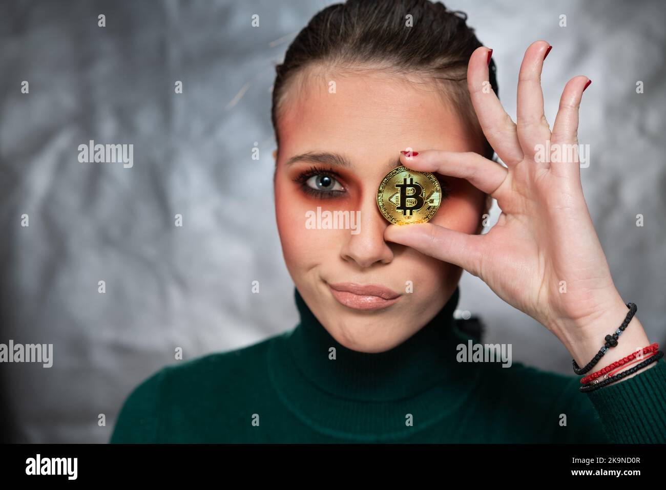 Cryptocurrency girl hi-res stock photography and images - Alamy
