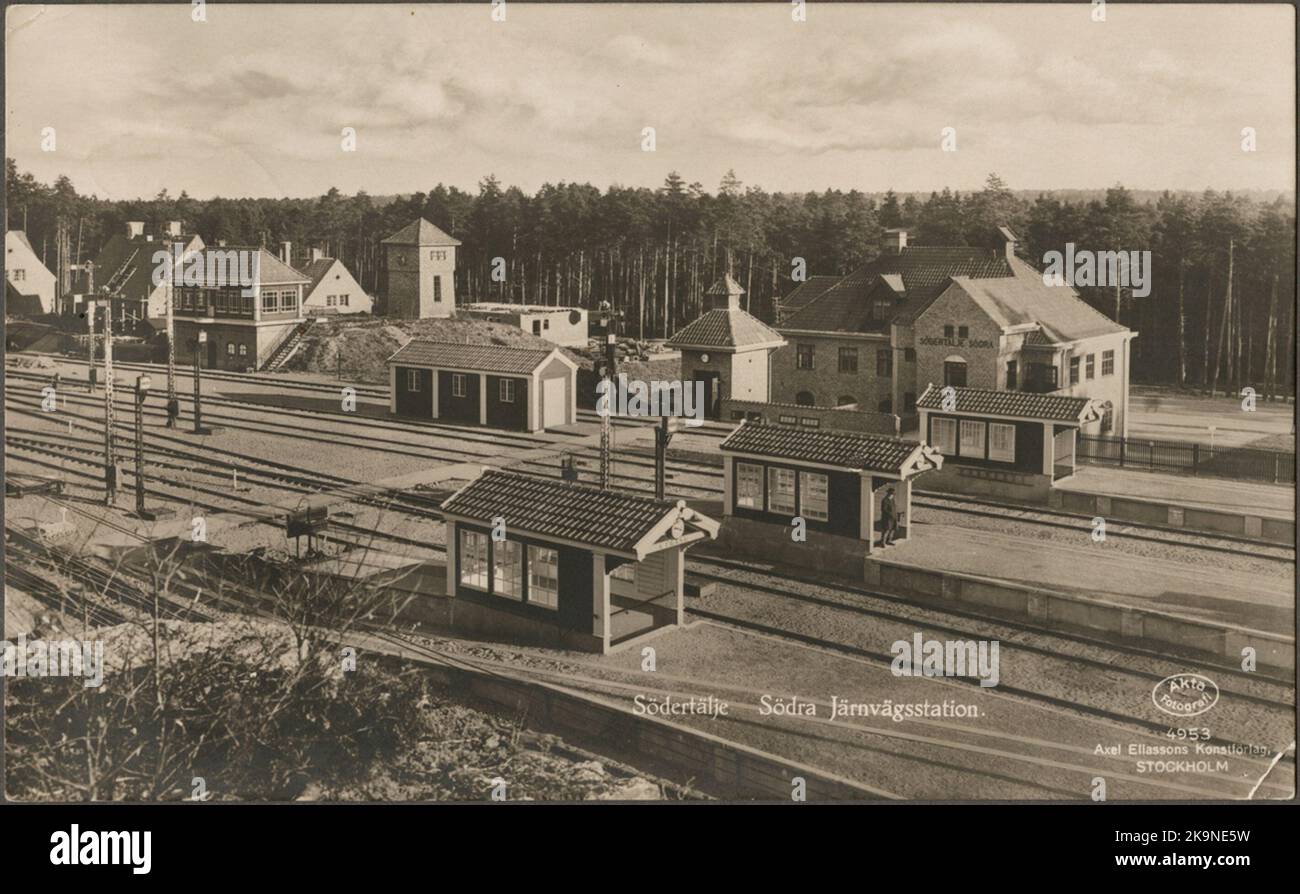 Harbor railway station hi-res stock photography and images - Alamy