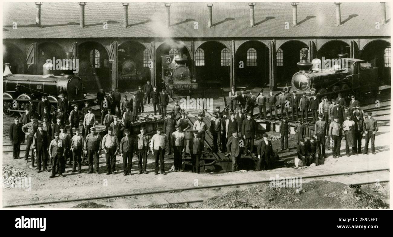 Gate man railway hi-res stock photography and images - Alamy