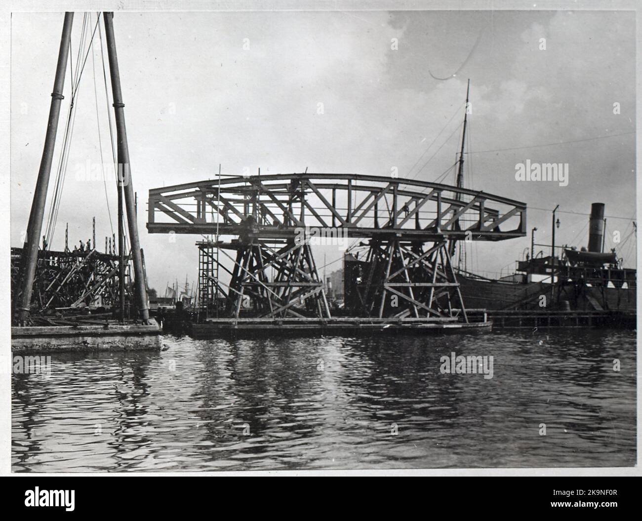 Pan barge hi-res stock photography and images - Alamy