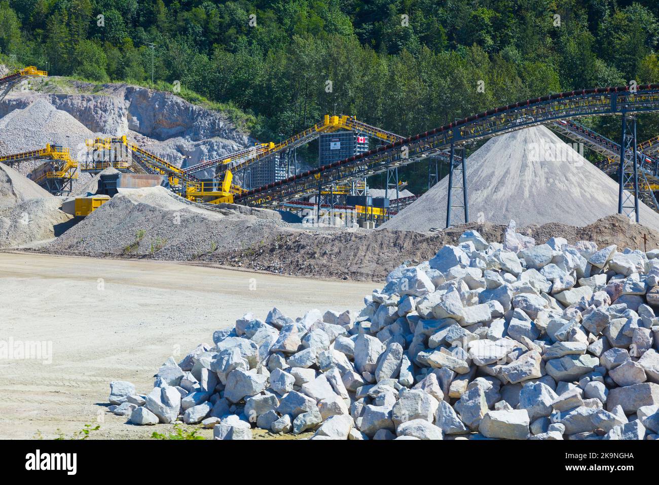 Stoneworks hi-res stock photography and images - Alamy