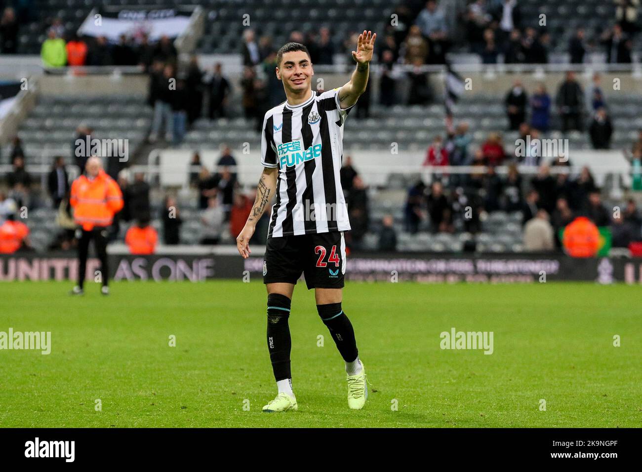 Miguel almirón newcastle 2022 hi-res stock photography and images - Alamy