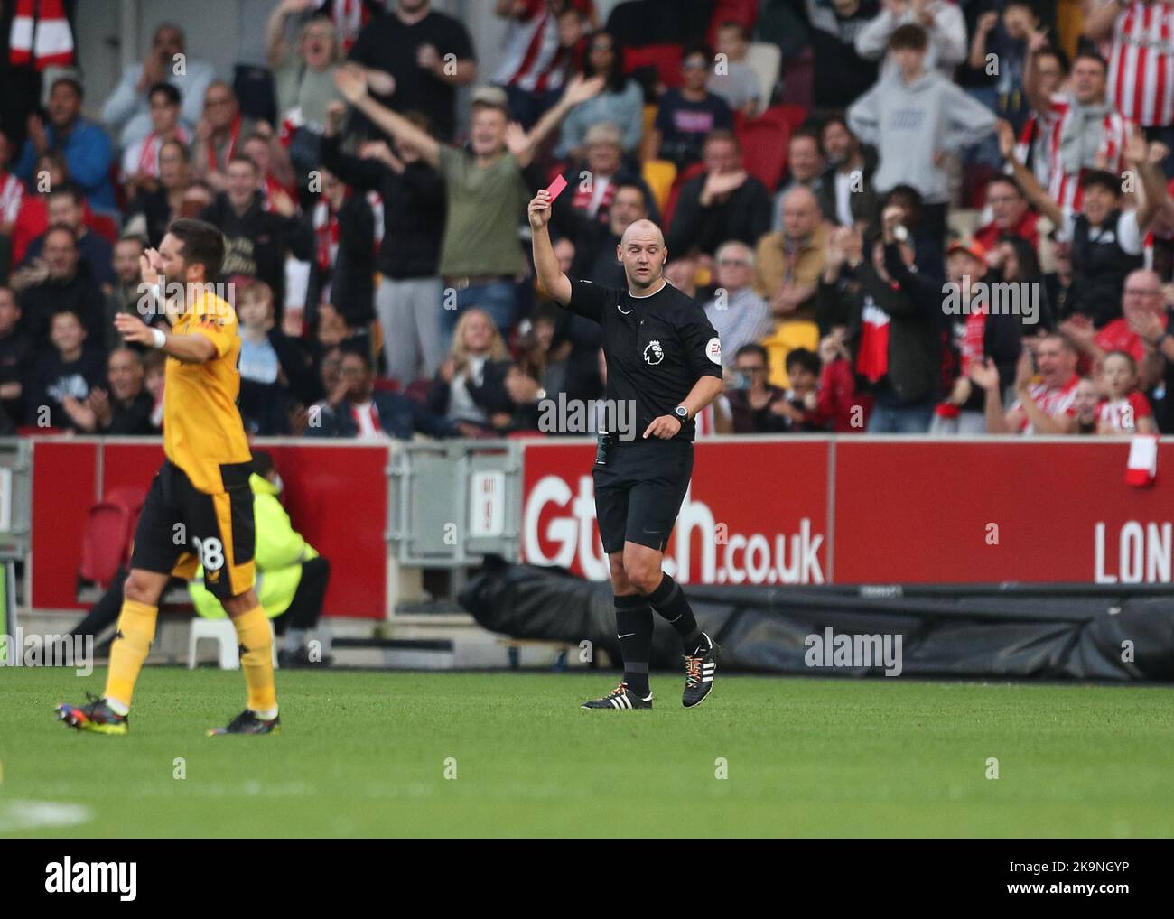 29th October September 2022; Gtech Community Stadium, Brentford, London ...