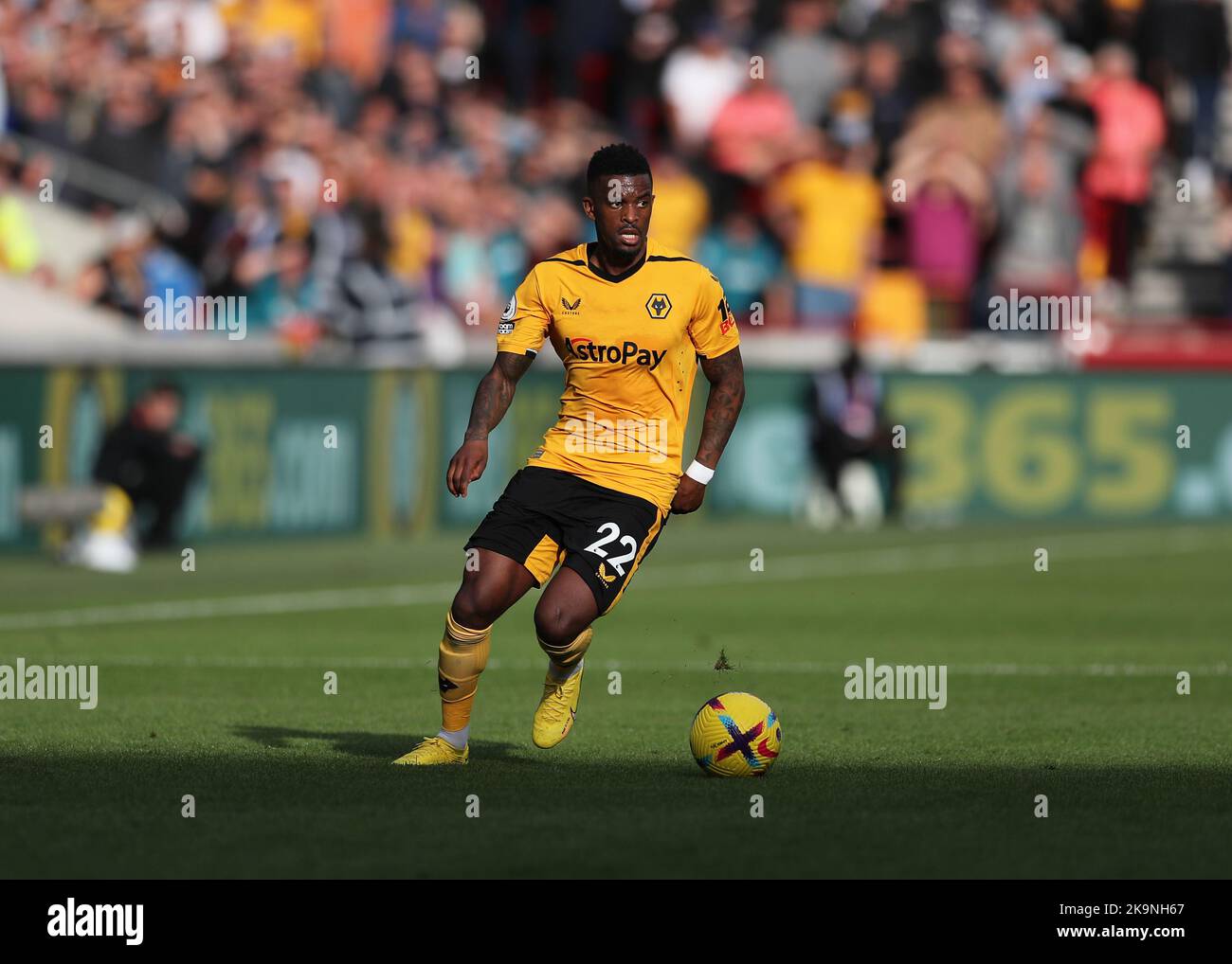Wolves nelson semedo hi-res stock photography and images - Alamy