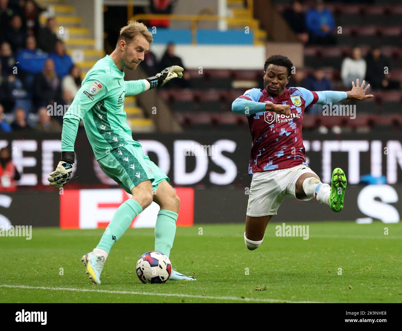 29th October 2022: Turf Moor, Burnley, Lancashire, England ...