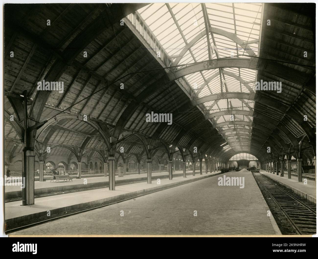 Track halls hi-res stock photography and images - Alamy