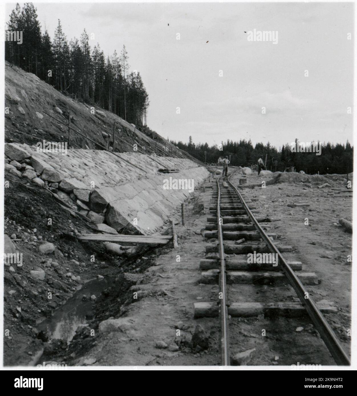 Track building Inlandsbanan Stock Photo - Alamy