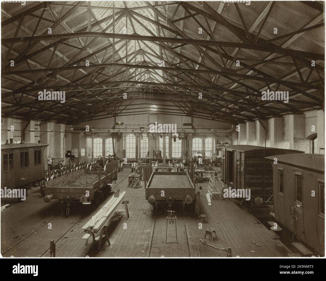 New wagon workshop. Freight wagon open to left SJ 4681 and a g trolley ...