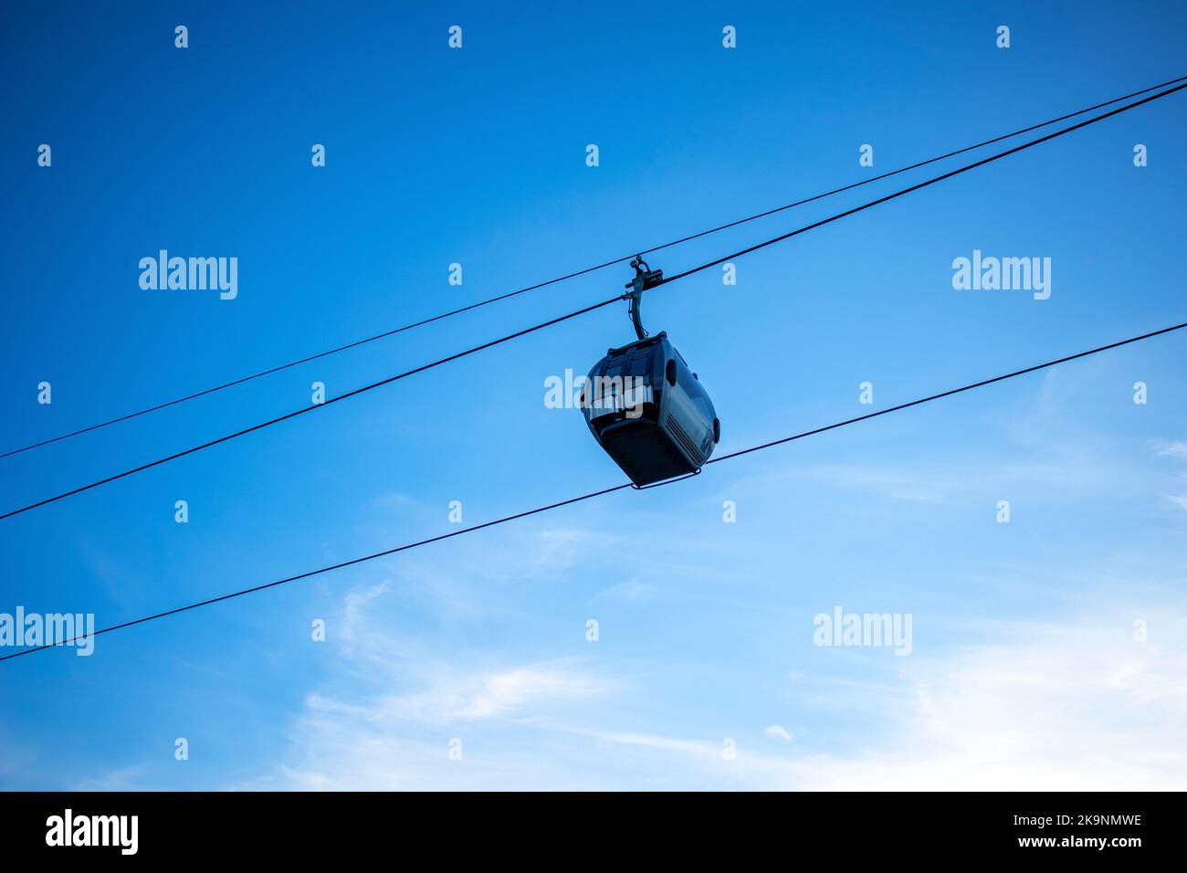 Cabin ski lift against hi-res stock photography and images - Alamy