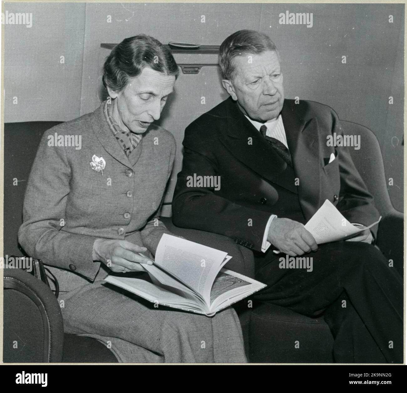 King gustaf vi adolf hi-res stock photography and images - Alamy