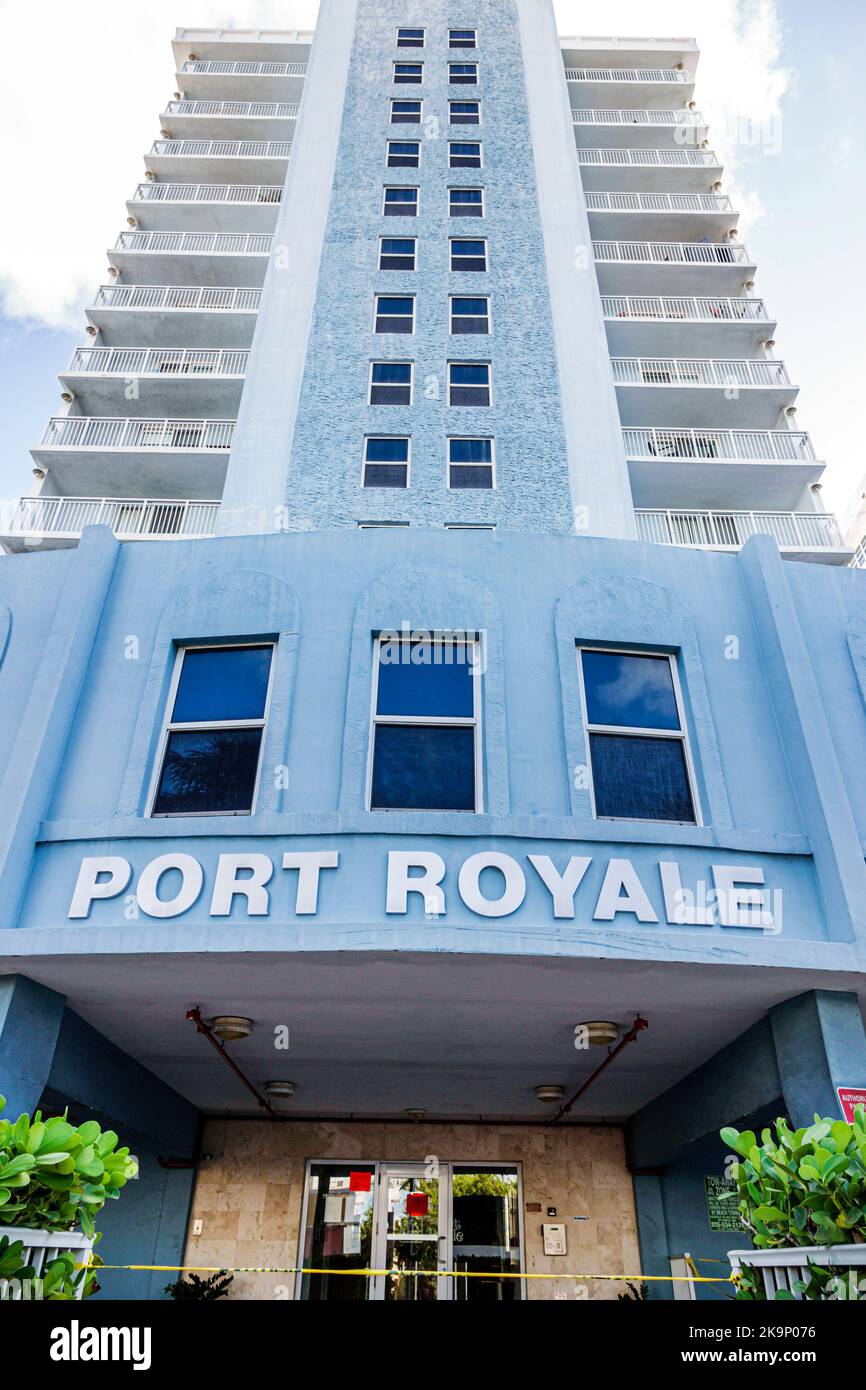 Outside exterior front entrance residential building buildings sign hi-res stock photography and ...