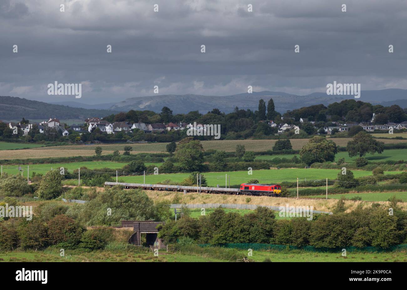 DB Cargo Rail UK class 66 diesel locomotive 66137 on the west coast ...