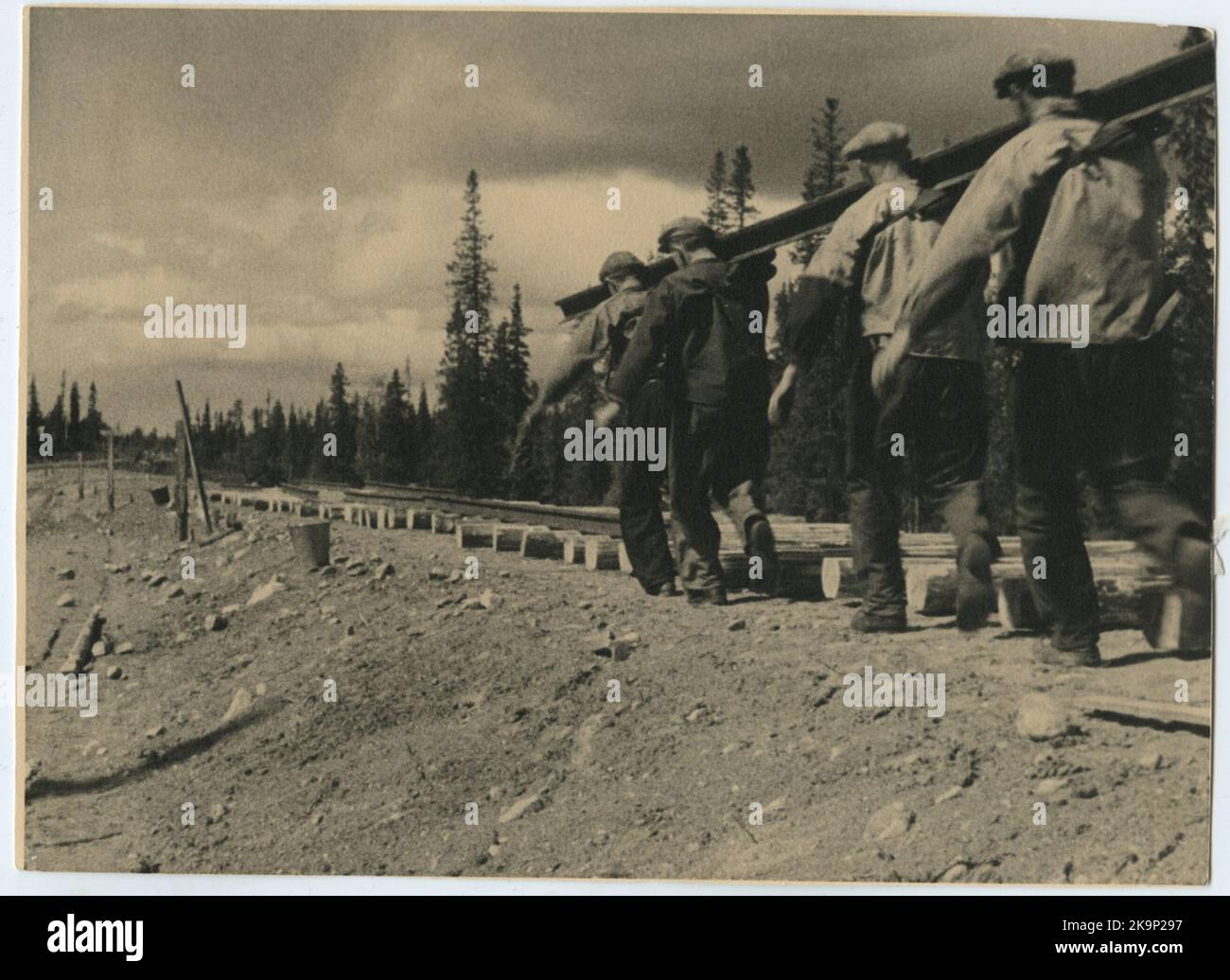 Track building Inlandsbanan.Rälsen is carried out Stock Photo - Alamy