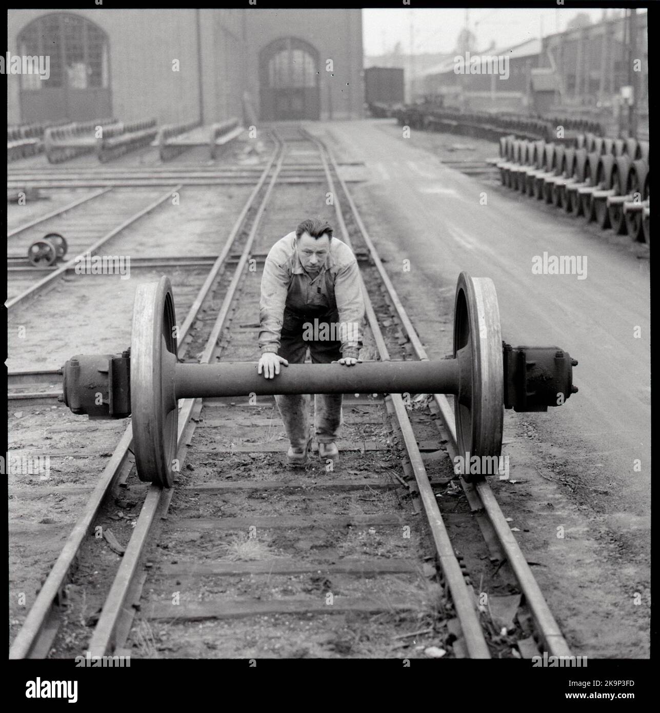 Moving wagon wheel Stock Photo - Alamy
