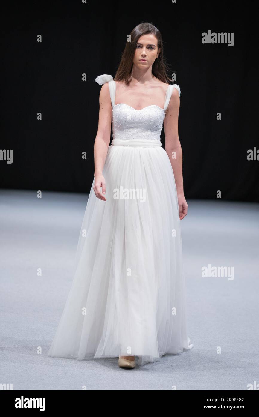Lily torres couture hi-res stock photography and images - Alamy