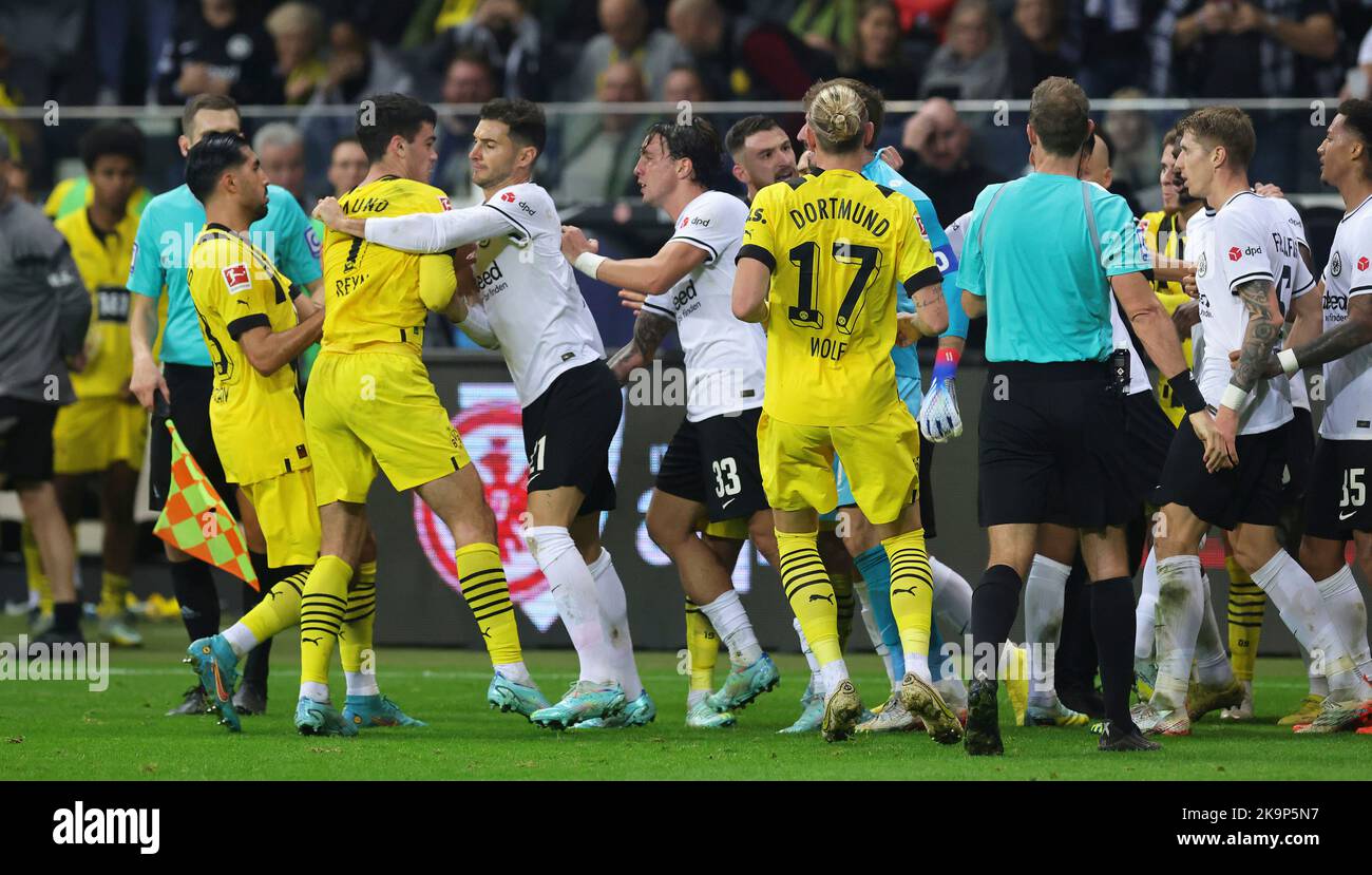 Formation borussia dortmund hi-res stock photography and images - Alamy