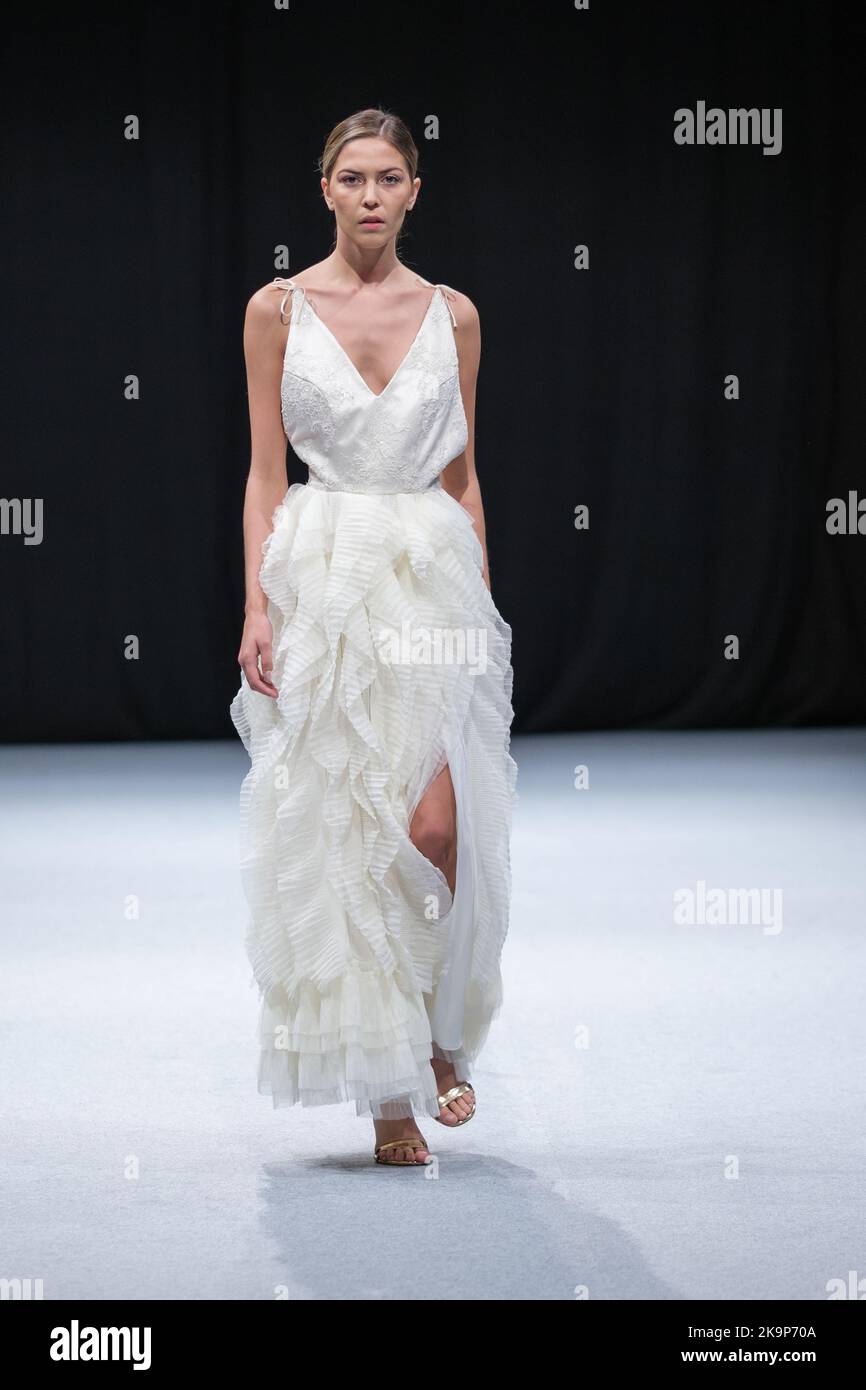 Lily torres couture hi-res stock photography and images - Alamy