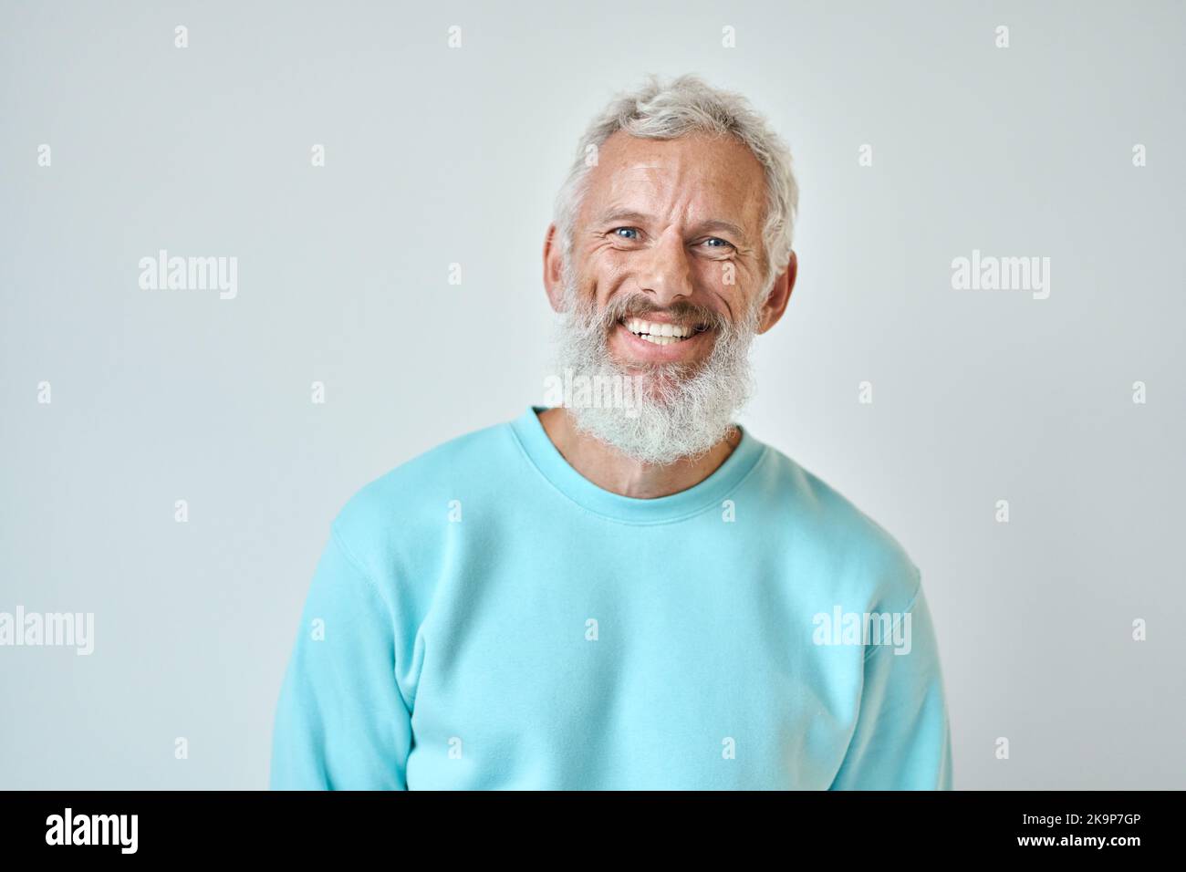 White bearded old man hi-res stock photography and images - Alamy