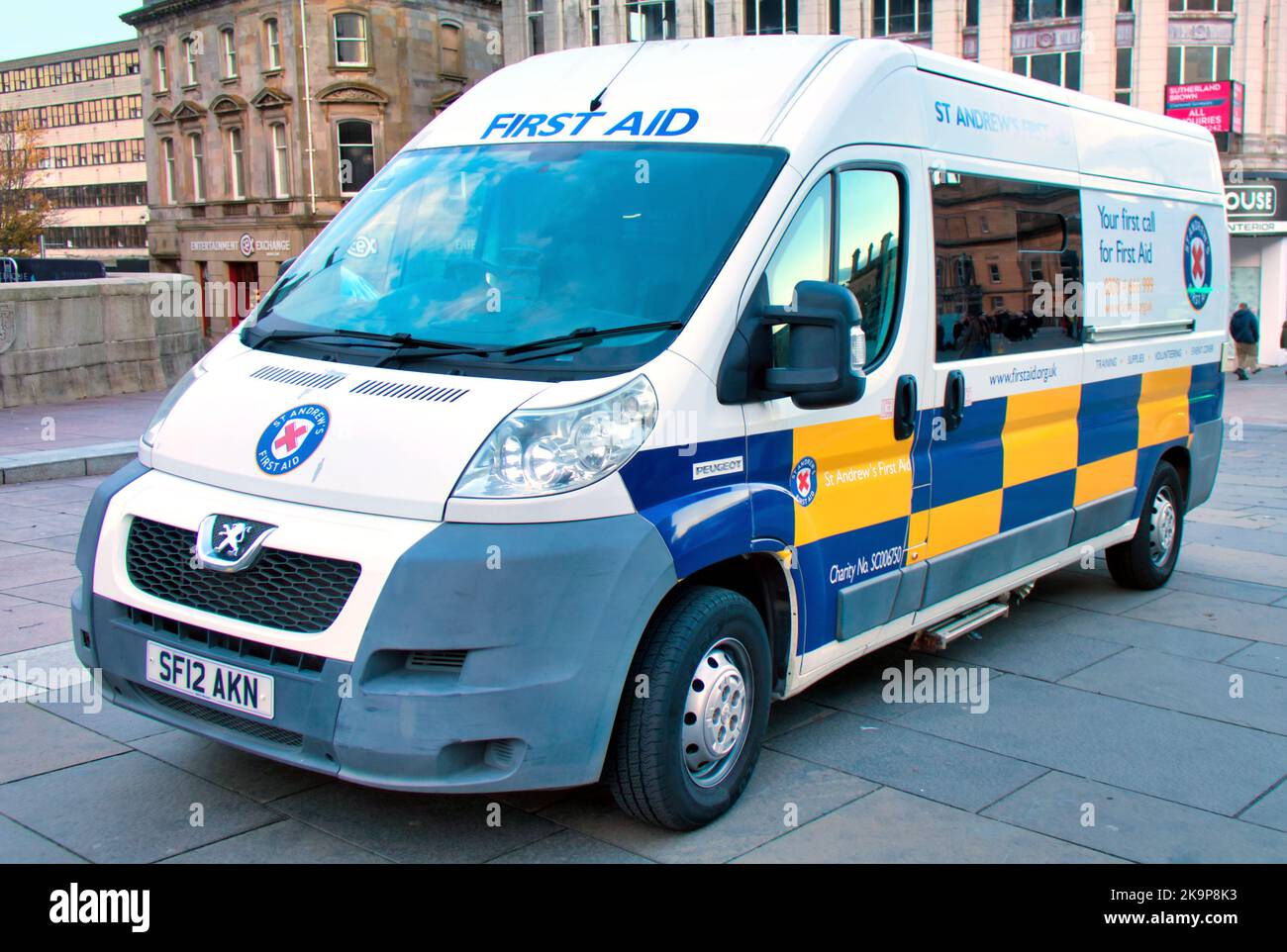 Ambulance service logo hi-res stock photography and images - Alamy