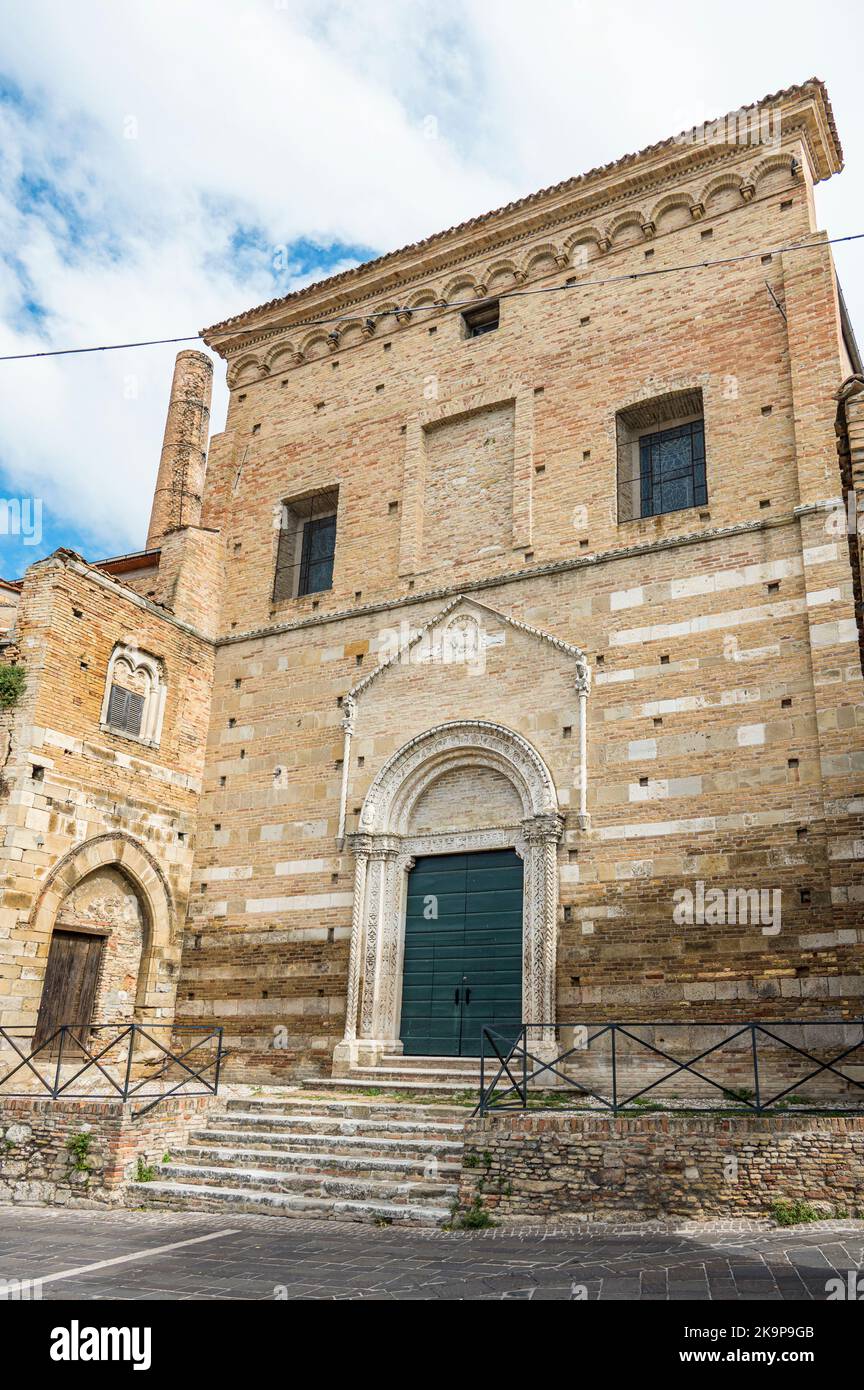 Atri, Italy - 07-09-2022: beautiful ancient church in Atri Stock Photo ...