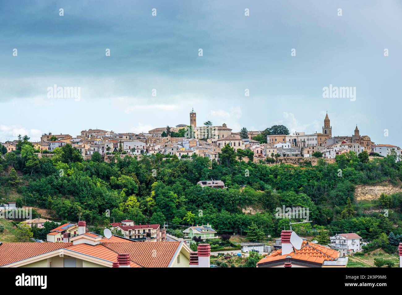 Panorama of the beautiful village of Atri on a hill in Abruzzo Stock ...