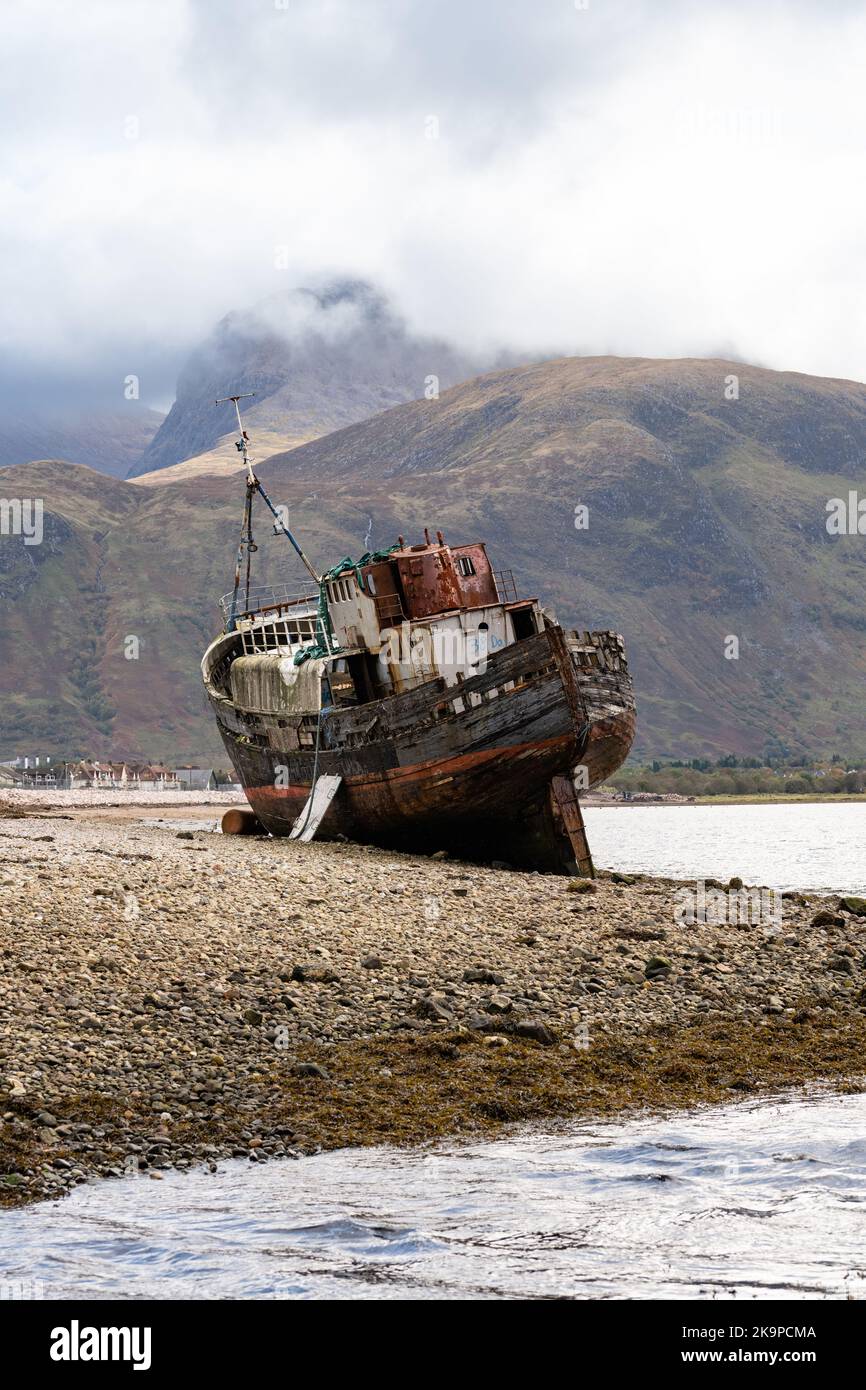 Corpach shipwreck hi-res stock photography and images - Alamy