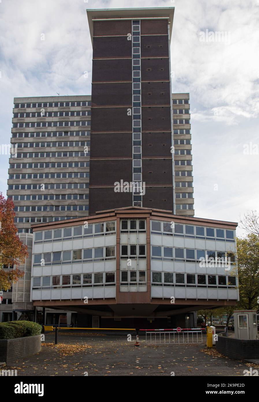 Buildings in apollo street hi-res stock photography and images - Alamy