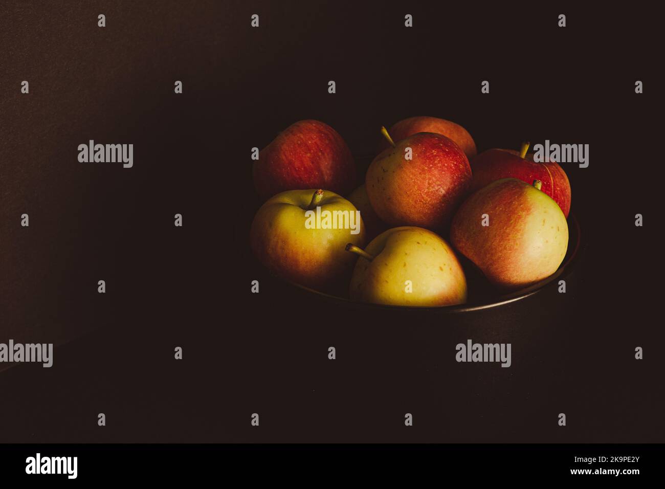 Food produce fruit apples hi-res stock photography and images - Alamy