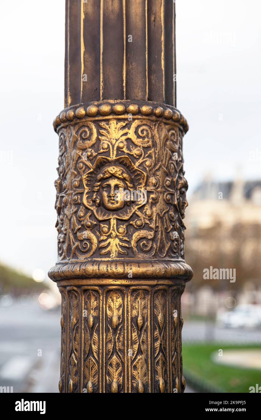 Lamp post sculpture hi-res stock photography and images - Alamy