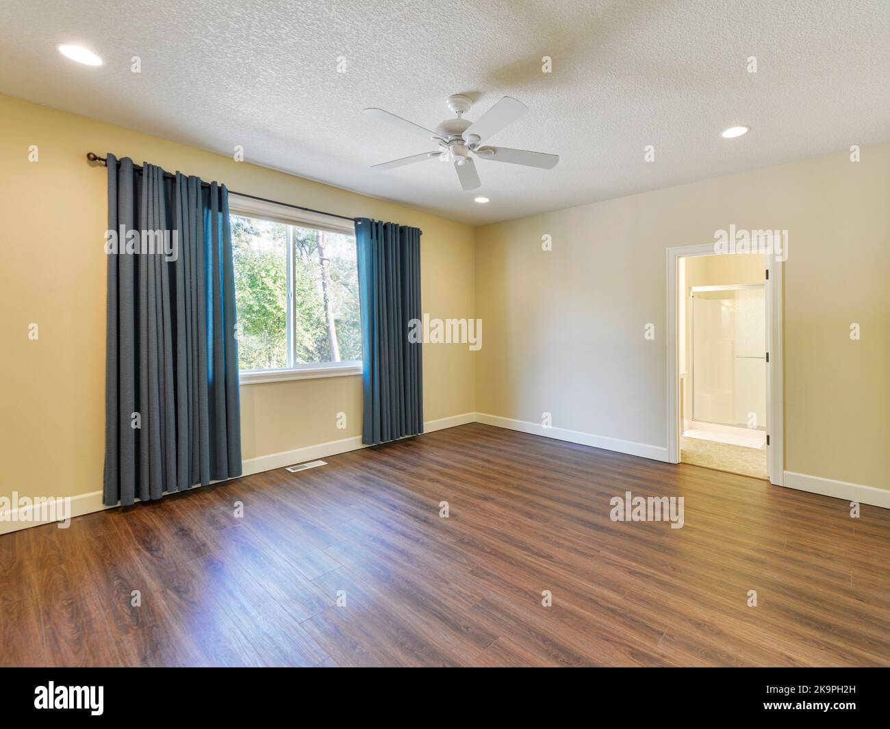 Modern residential empty bedroom interior Stock Photo - Alamy