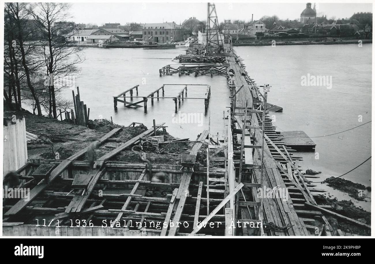 Post bridge at bridge construction Stock Photo - Alamy