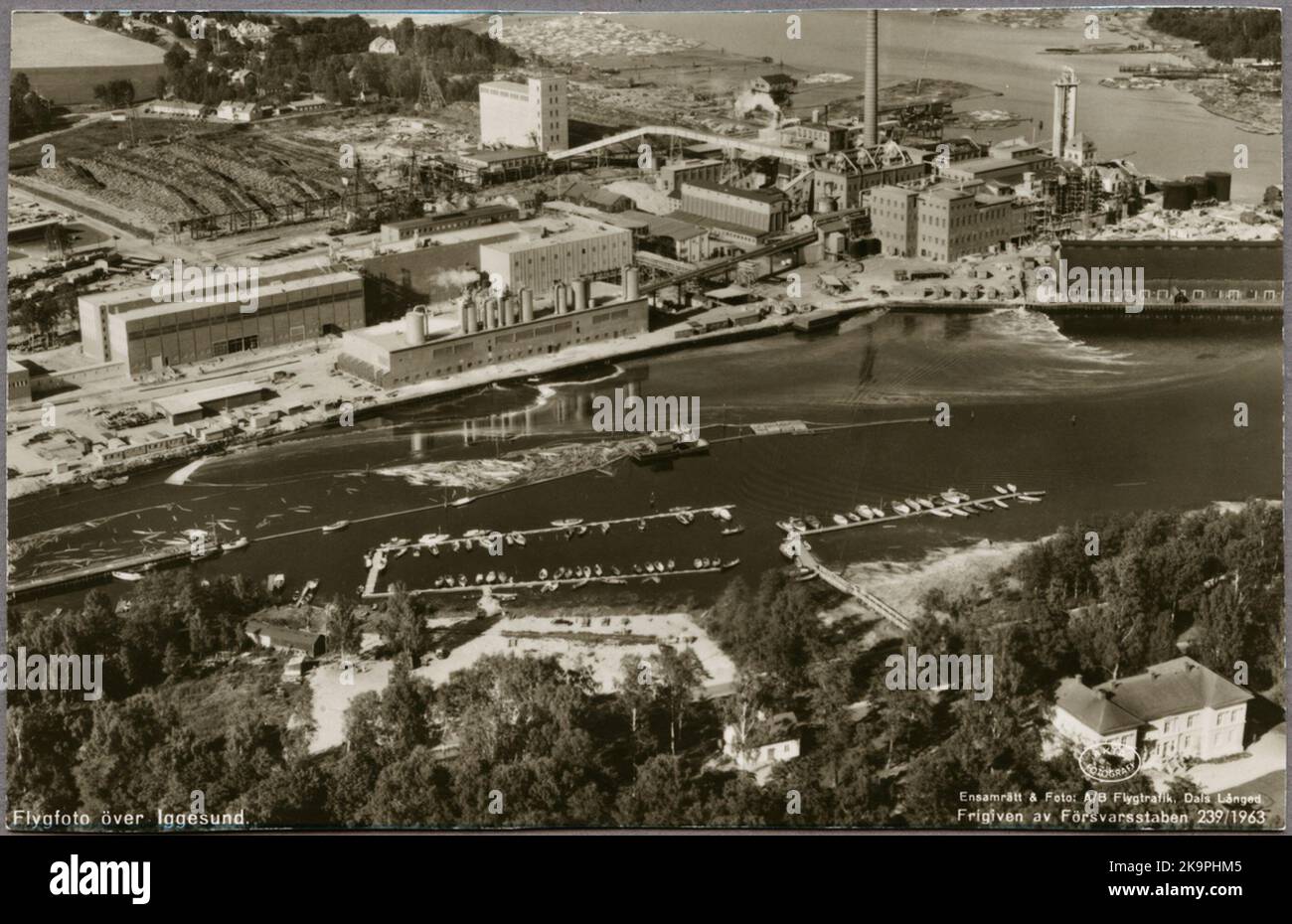 Flight view pulp mill hi-res stock photography and images - Alamy
