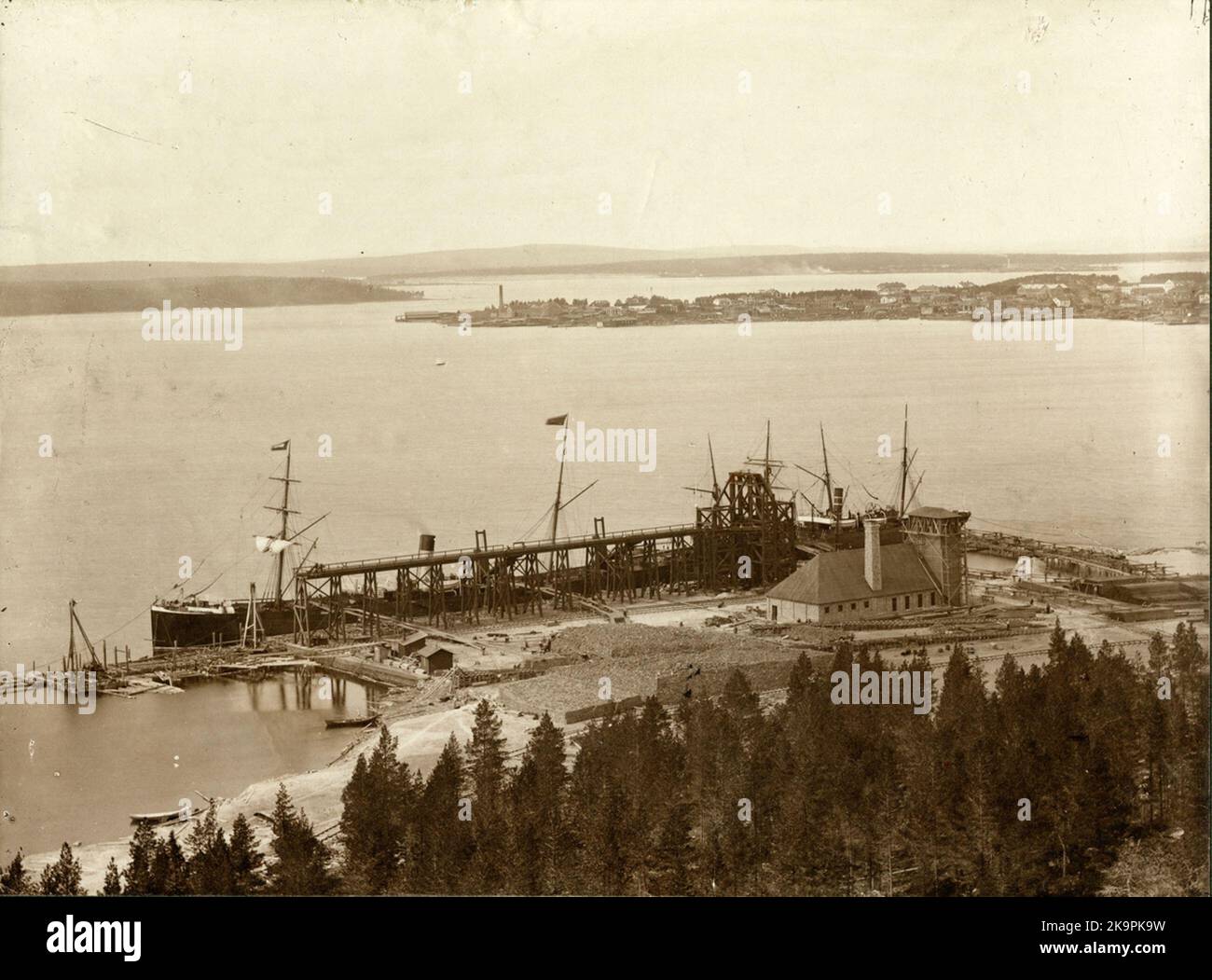 Svartön with the Elevator.elevator was the first ore loading device and ...
