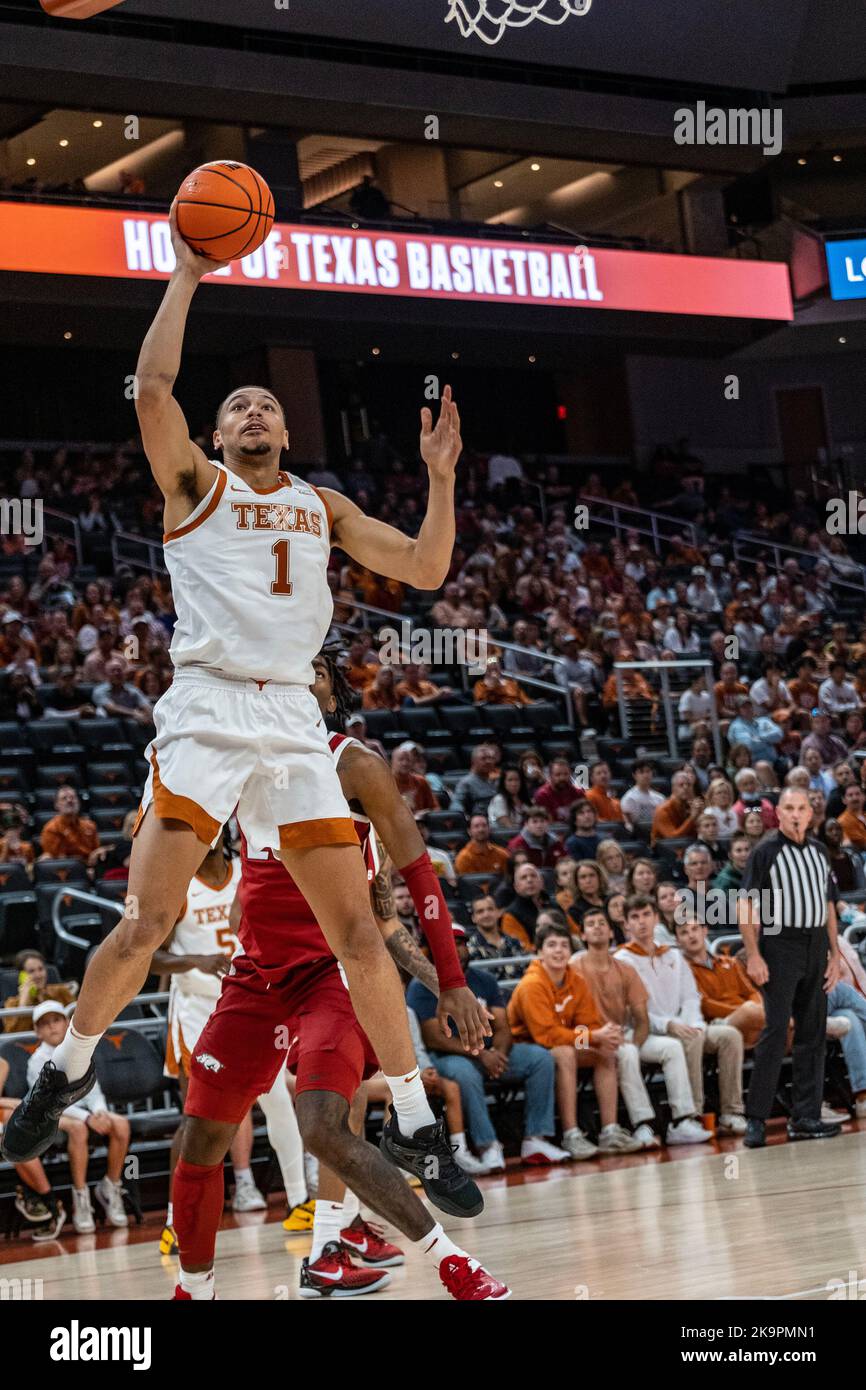 Texas, USA. 29th Oct, 2022. Dylan Disu #1 of the Texas Longhorns in ...