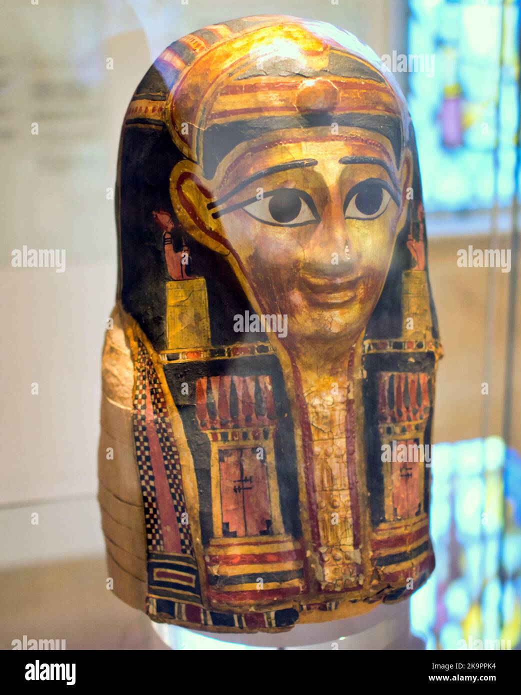 St. Mungo Museum Of Religious Life & Art mummy head casket Stock Photo ...
