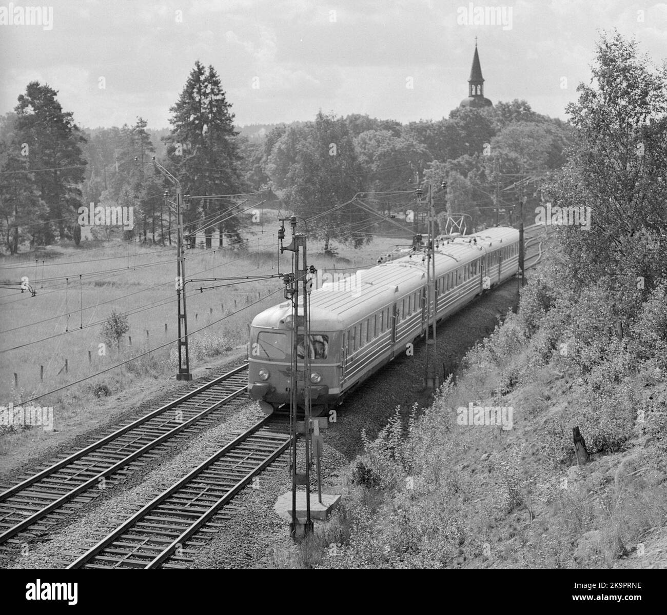 Long distance express train hi-res stock photography and images - Alamy