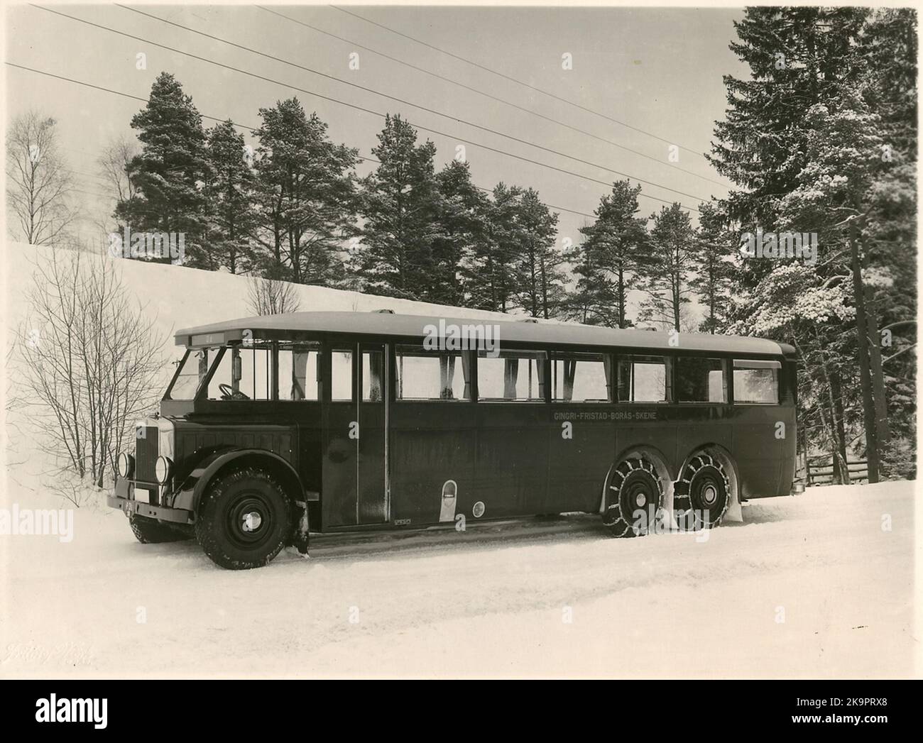 1930s omnibus hi-res stock photography and images - Alamy