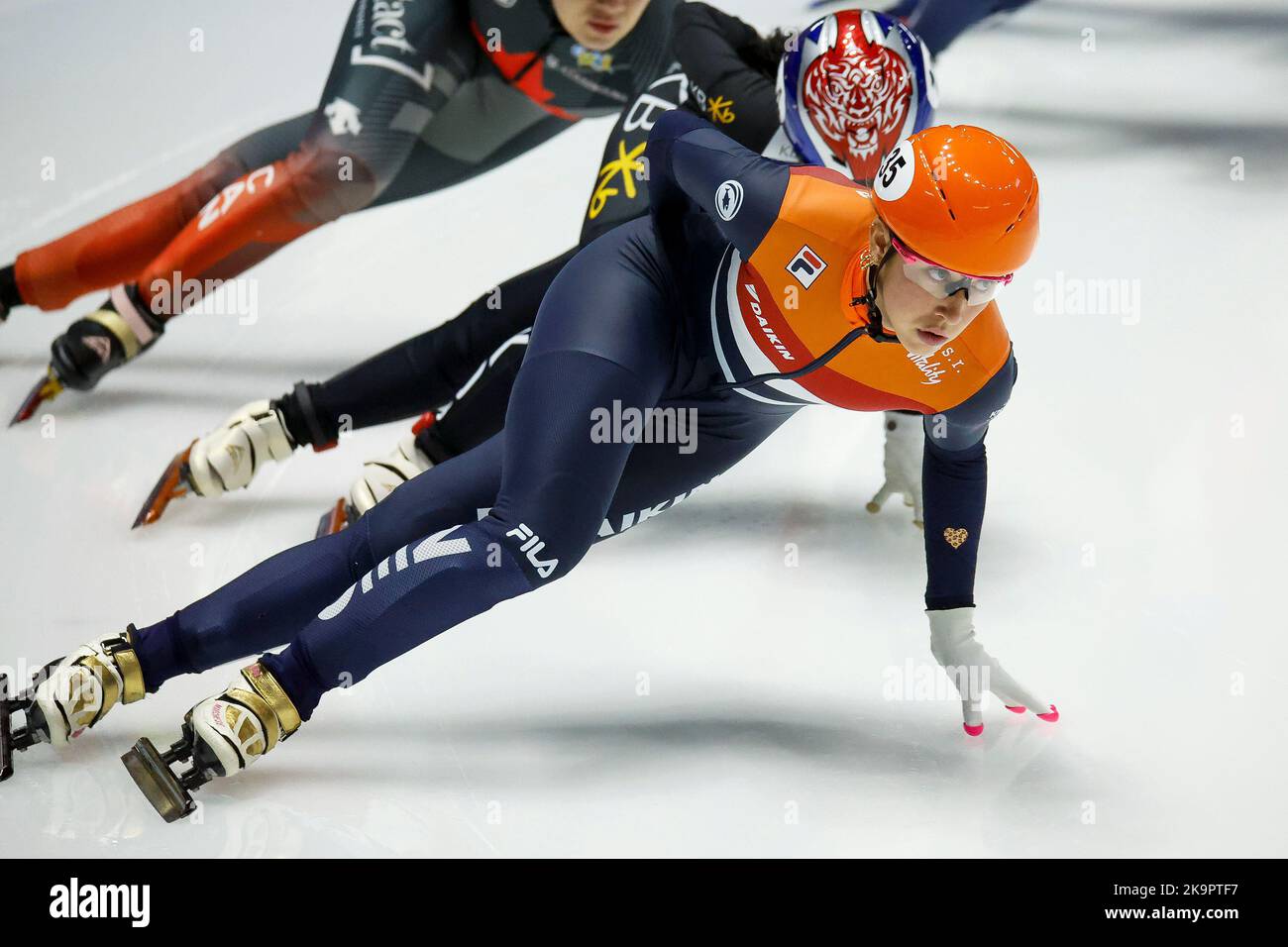 MONTREAL, CANADA - OCTOBER 29: Suzanne Schulting of The Netherlands competing during the Short ...