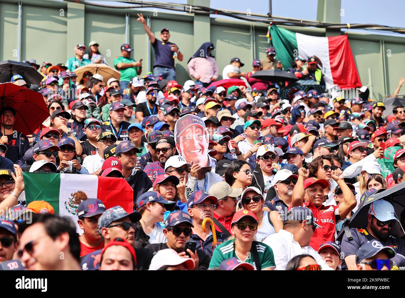 Mexico city grand prix f1 stadium hi-res stock photography and images ...