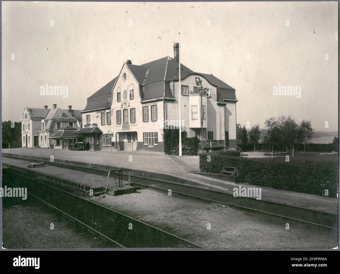The station was built in 1879.Pingston's morning in 1910, the station ...