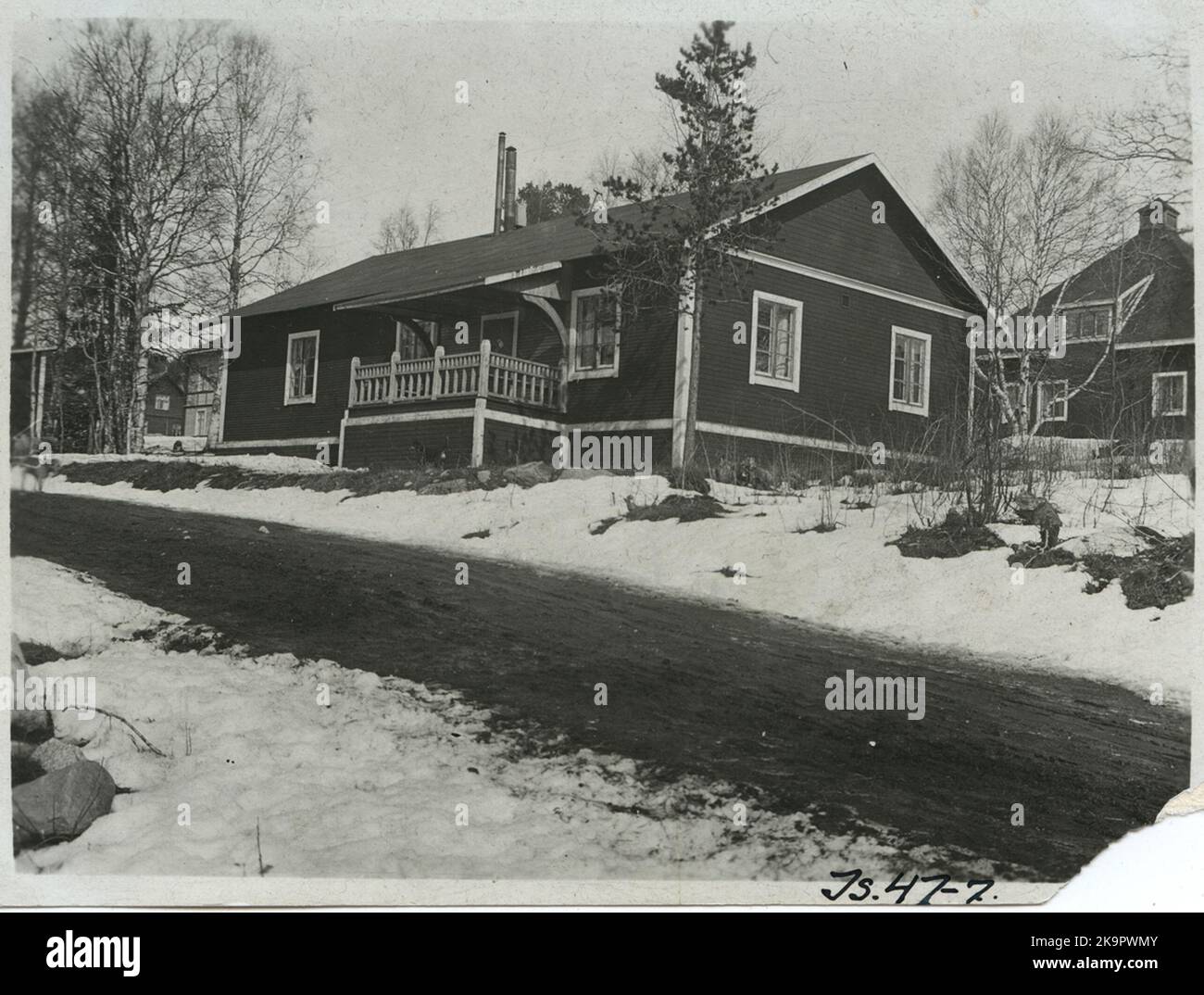 Provisional buildings during the inland railway's construction period ...